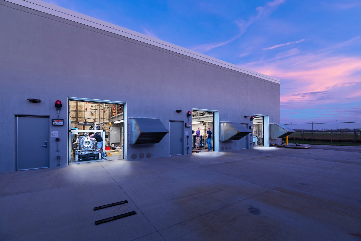 Gambaro Graduate Program of Aeronautics and Astronautics - School of ...