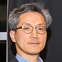 Hwang selected as C.T. Sun Award winner - School of Aeronautics and ...