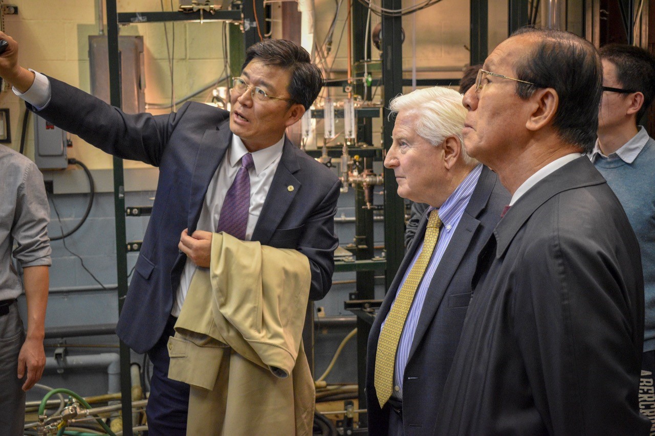 Visitors to the Laboratory | PU-NE TRSL